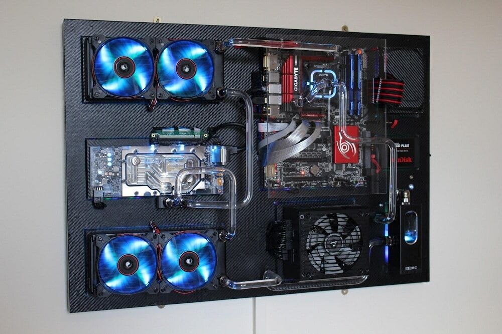 8 Ridiculously Awesome Wall-Mounted PC Build Examples (May 2025)